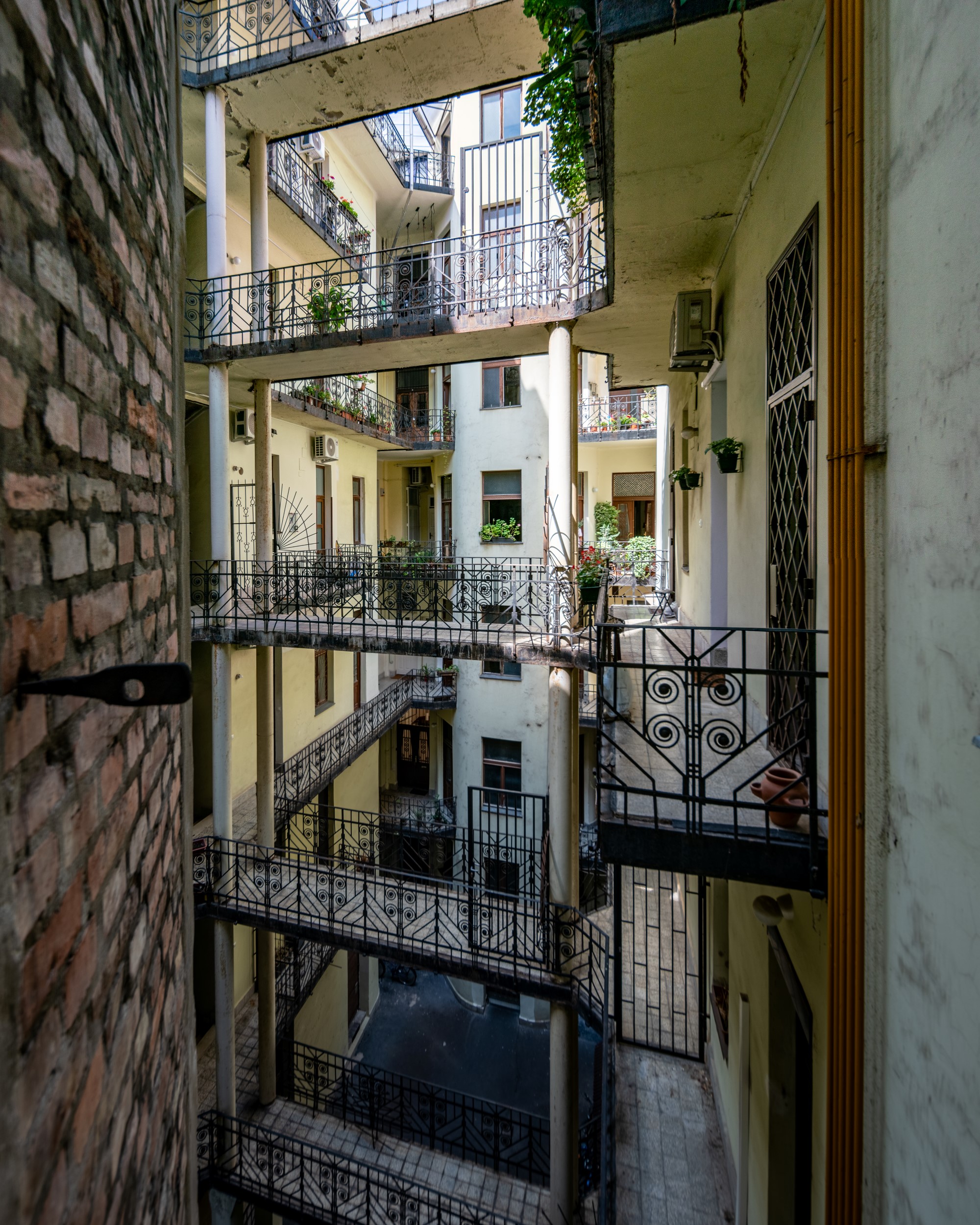 The Old Buildings of Budapest – Buildings Tell Tales